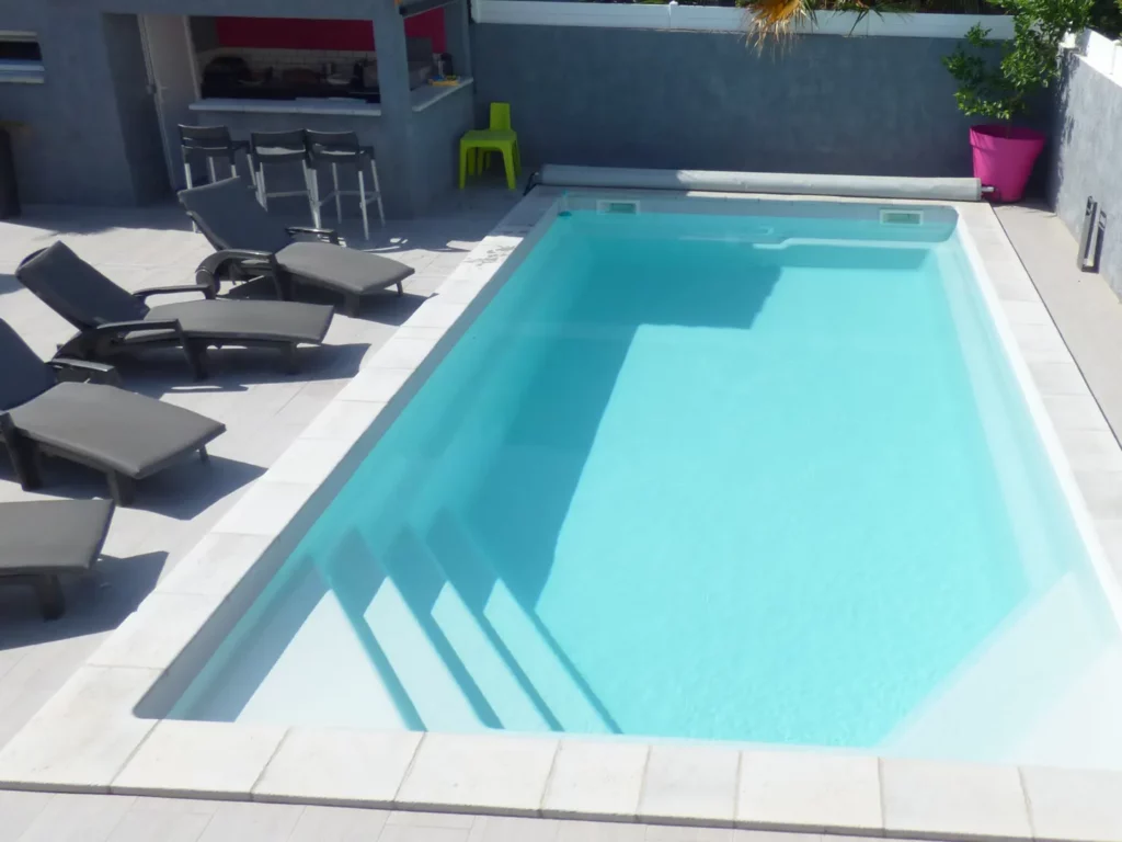 Unsere GFK Pools | GFK Becken & GFK Pool Komplettsets